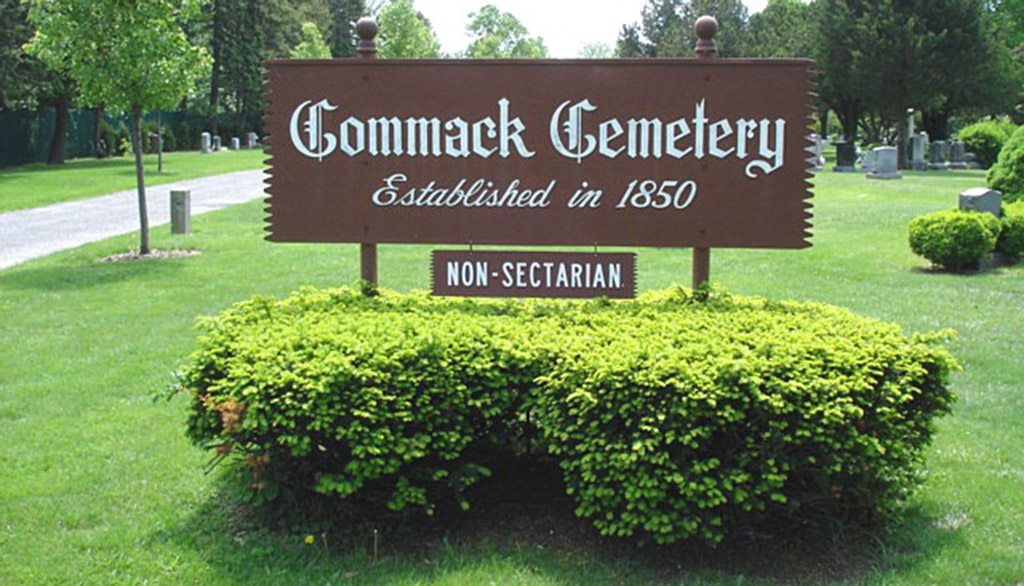 Commack Cemetery | Commack, New York